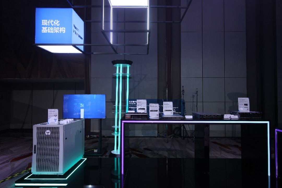 以全栈创新解决方案智领行业新未来，戴尔科技集团召开2025春季新品发布会_笔记本电脑_什么值得买