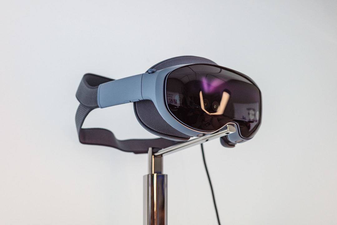 vivo Vision 首发上手：轻便才是未来，这才是MR应该有的重量_VR设备_什么值得买